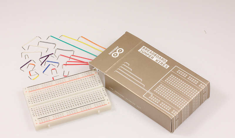 OpenHacks | Open Source Hardware | Productos | Arduino Starter kit